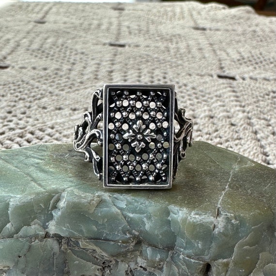 Vintage sterling silver renaissance - Gem