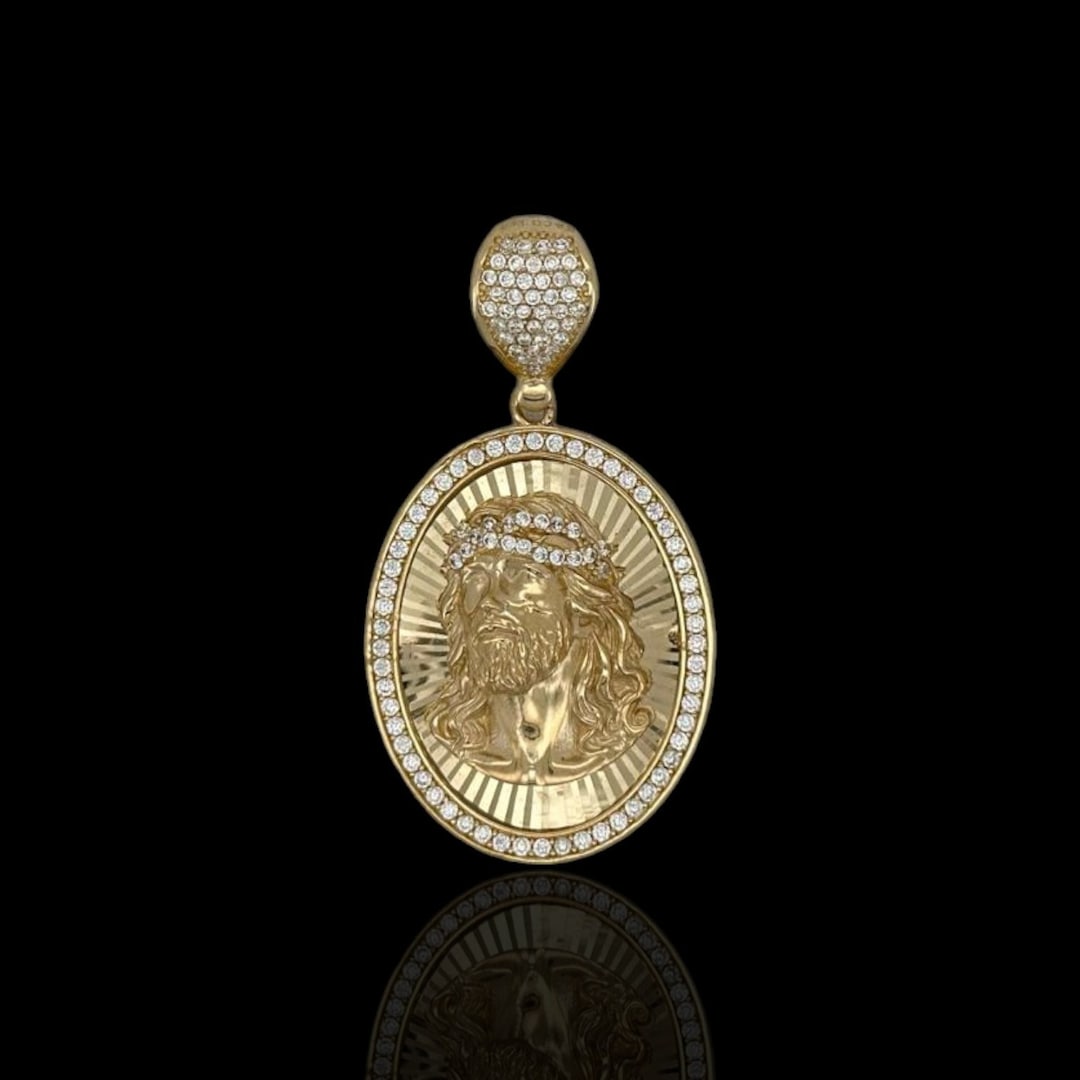 Jesus Medallion Pendant - 14k Yellow Gold - Etsy
