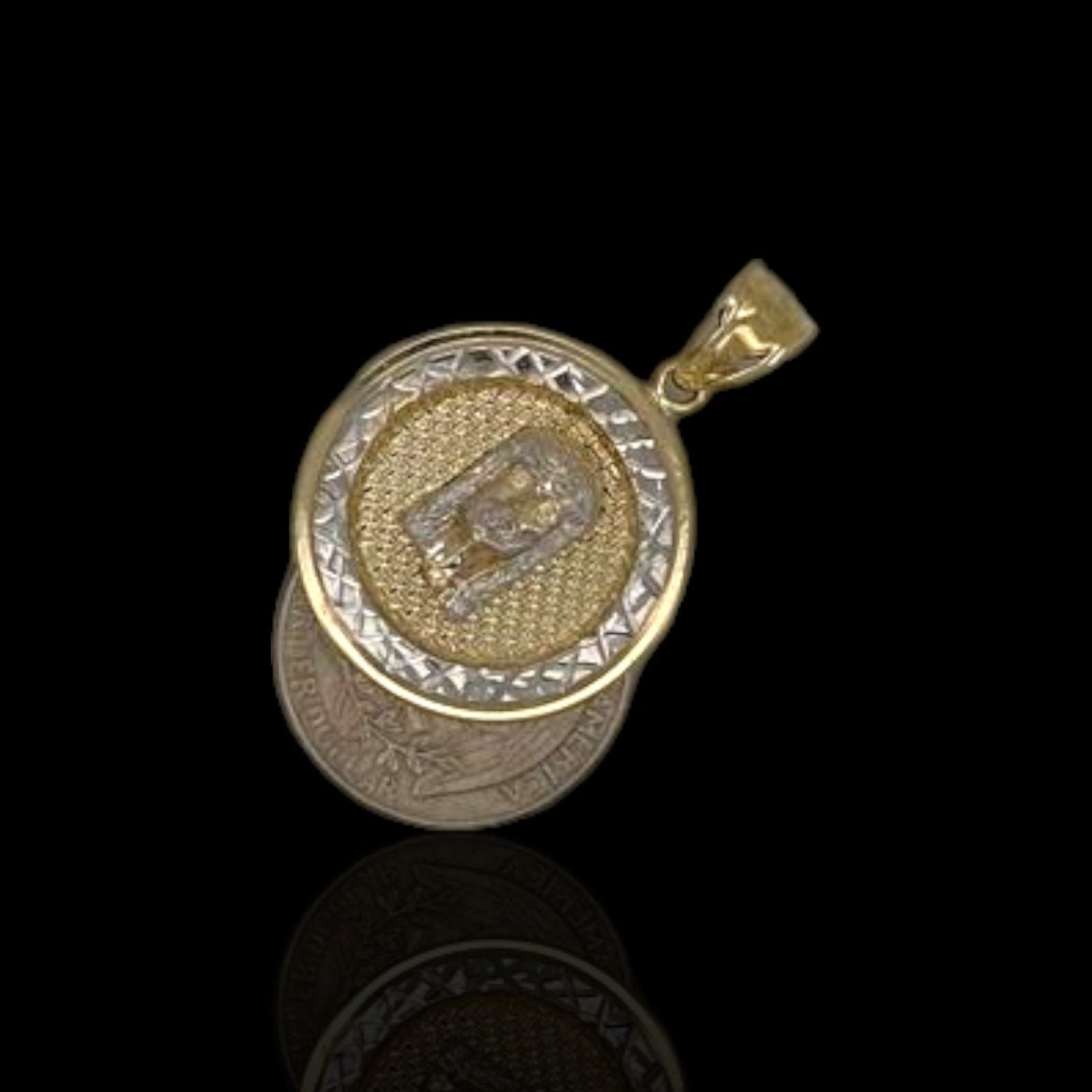 Jesus Two Tone Medallion Pendant - 14k Yellow Gold - Etsy