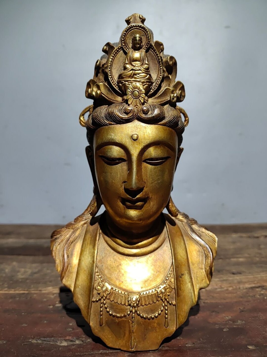 Chinese Statues Are Hand Carved Pure Copper Gold-plated Guanyin Buddha ...