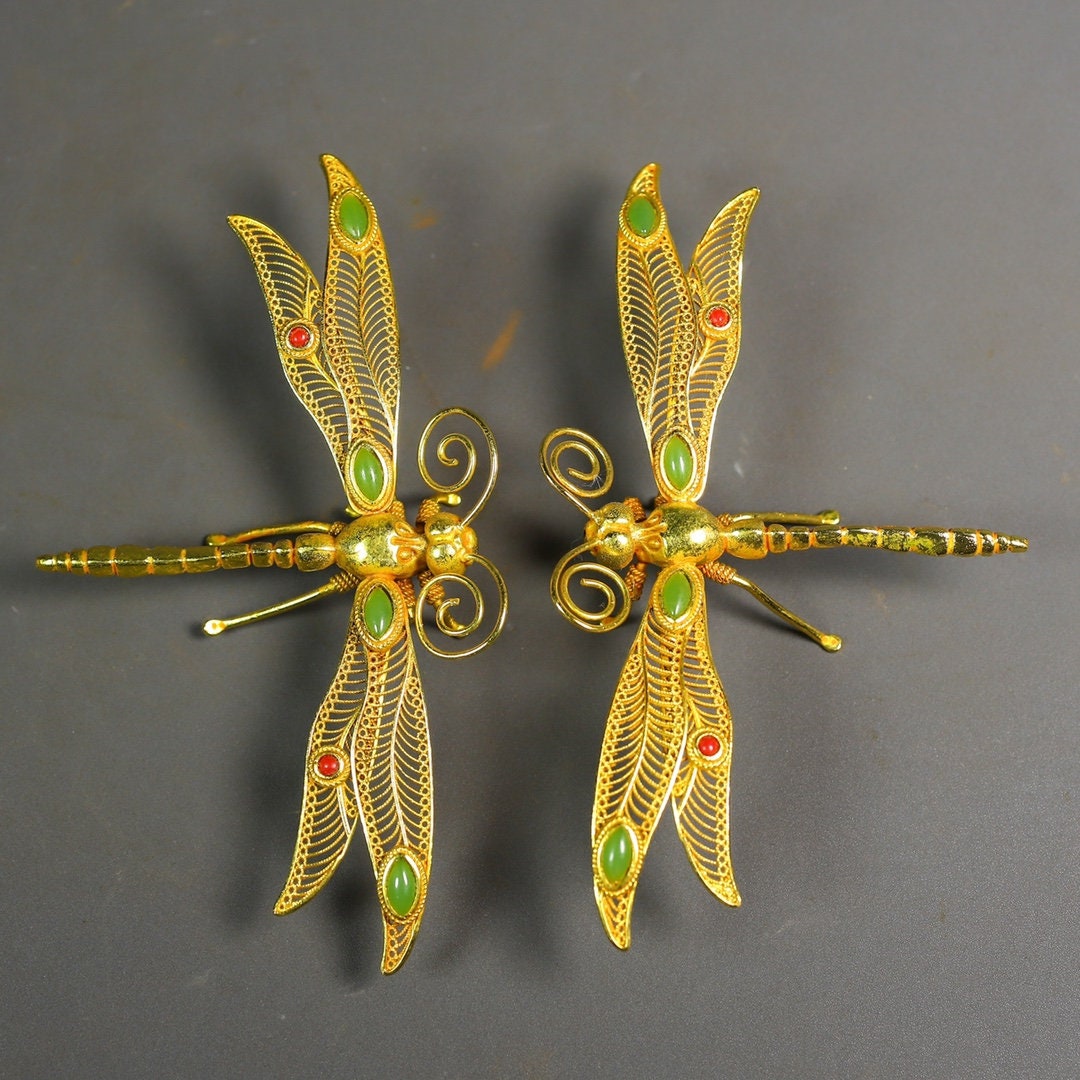 The Chinese Statue is a Handmade Pair of Exquisite Dragonflies, Worth ...