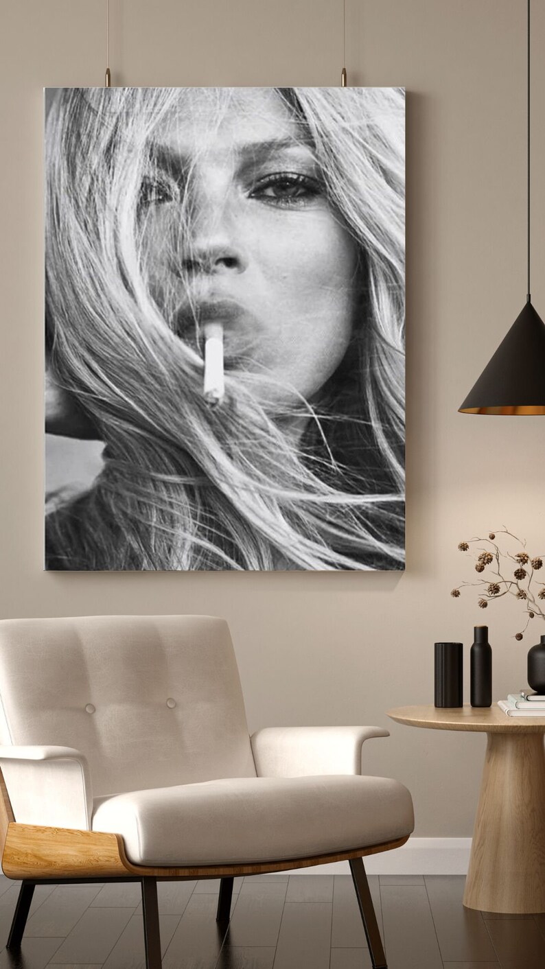 Kate Moss Iconic Smoking Photo, Aesthetic Wall Print - Etsy