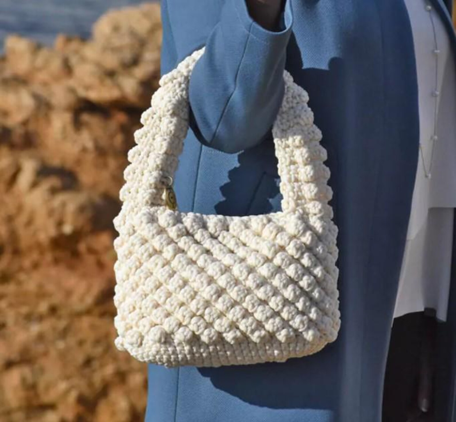 Bold Finesse Hand-knitted Bag, Off-white Versatile Bubble Shoulder Bag ...
