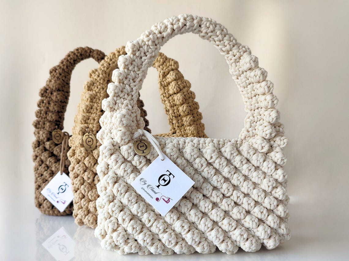 Bold Finesse Hand-knitted Bag, Off-white Versatile Bubble Shoulder Bag ...