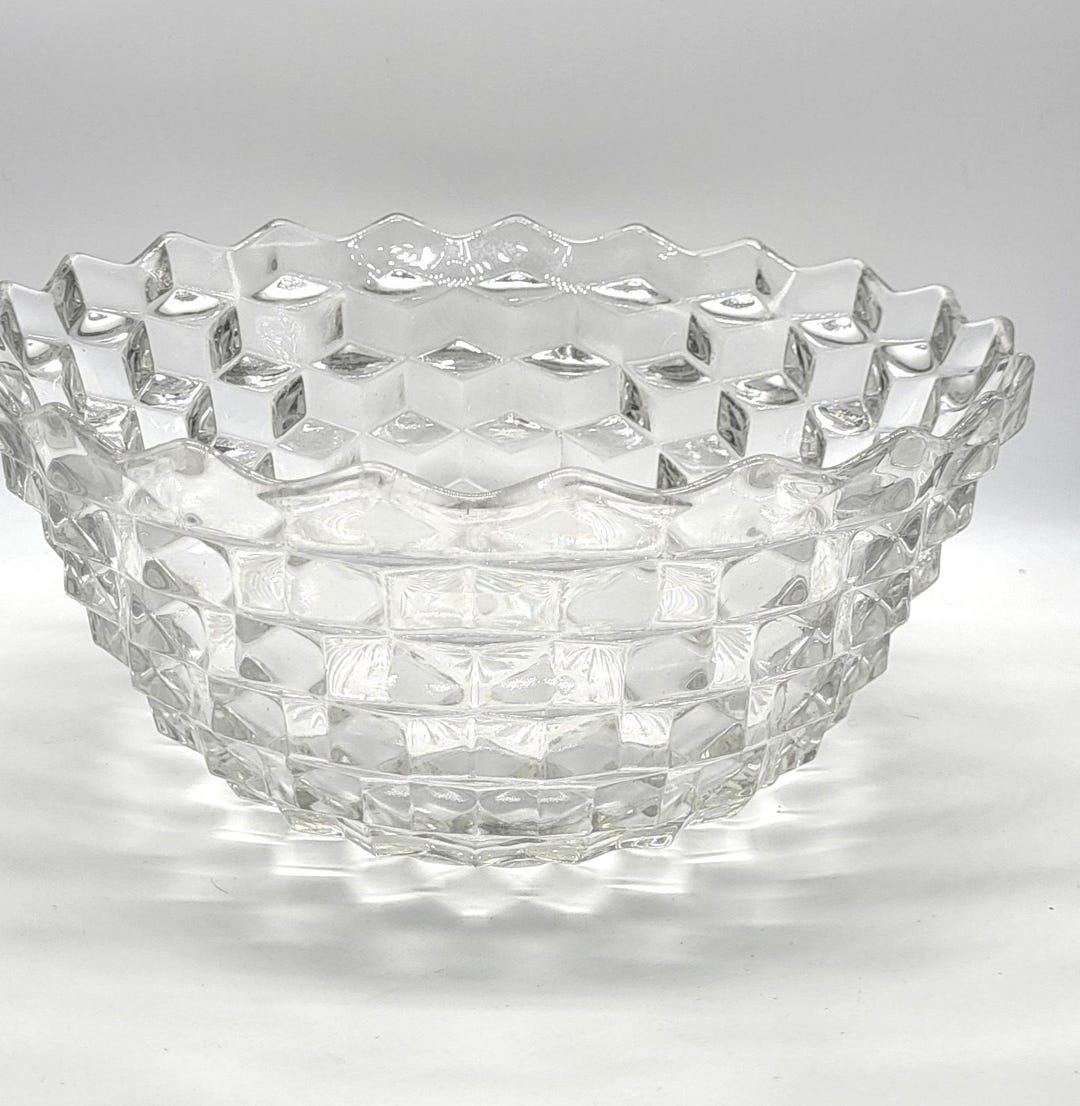 Vintage Diamond-cut / Cubist Pattern Glass Bowl - Elegant Home Decor - Etsy