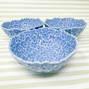 Set of 3 Blue Hydrangea Tidbit Bowls - Etsy