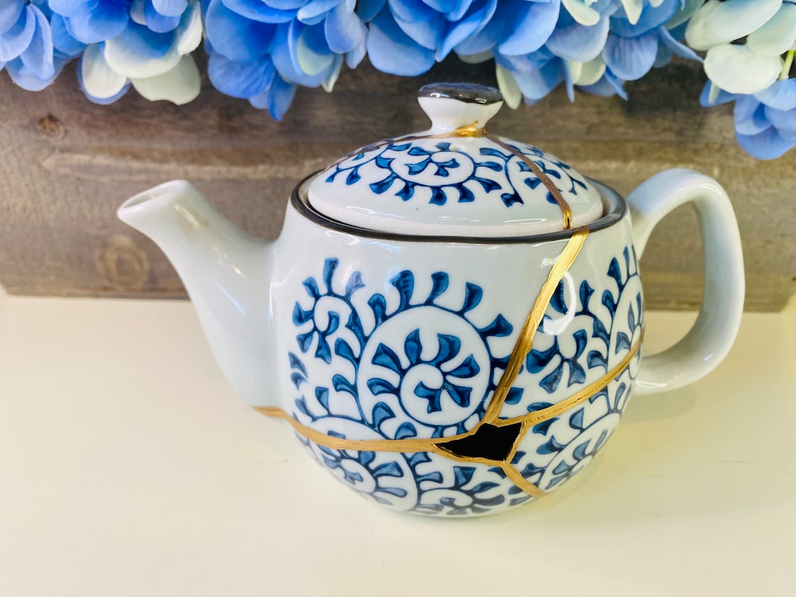 Kintsugi Teapot Kintsugi Blue and White Teapot Kintsugi - Etsy