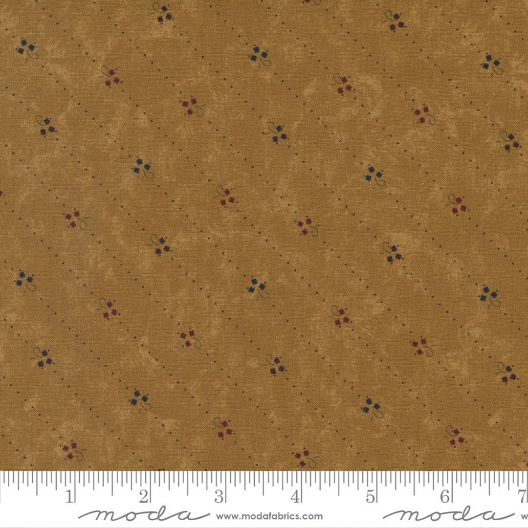 Moda Fabrics - CLOVER BLOSSOM FARM - Quilt Fabric-by-the-1/2 Yard by ...