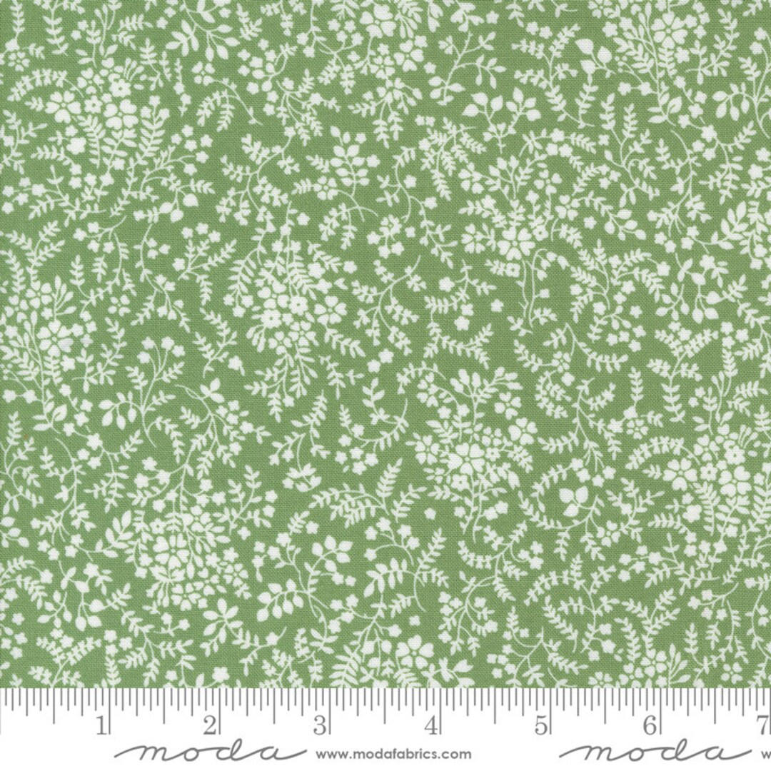 Moda Fabrics SHORELINE Quilt Fabric-by-the-1/2 Yard by Camille ...