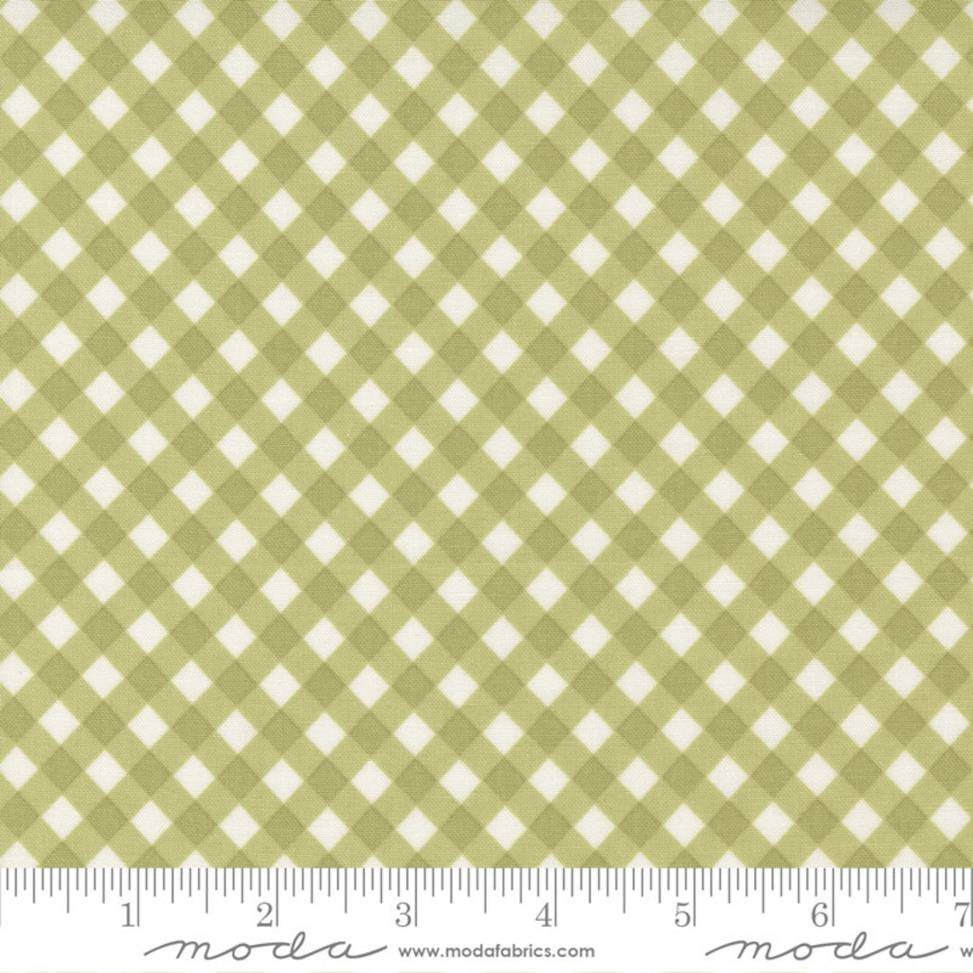 Moda Fabrics - CHRISTMAS STITCHED - Quilt Fabric-by-the-1/2 Yard by Fig ...