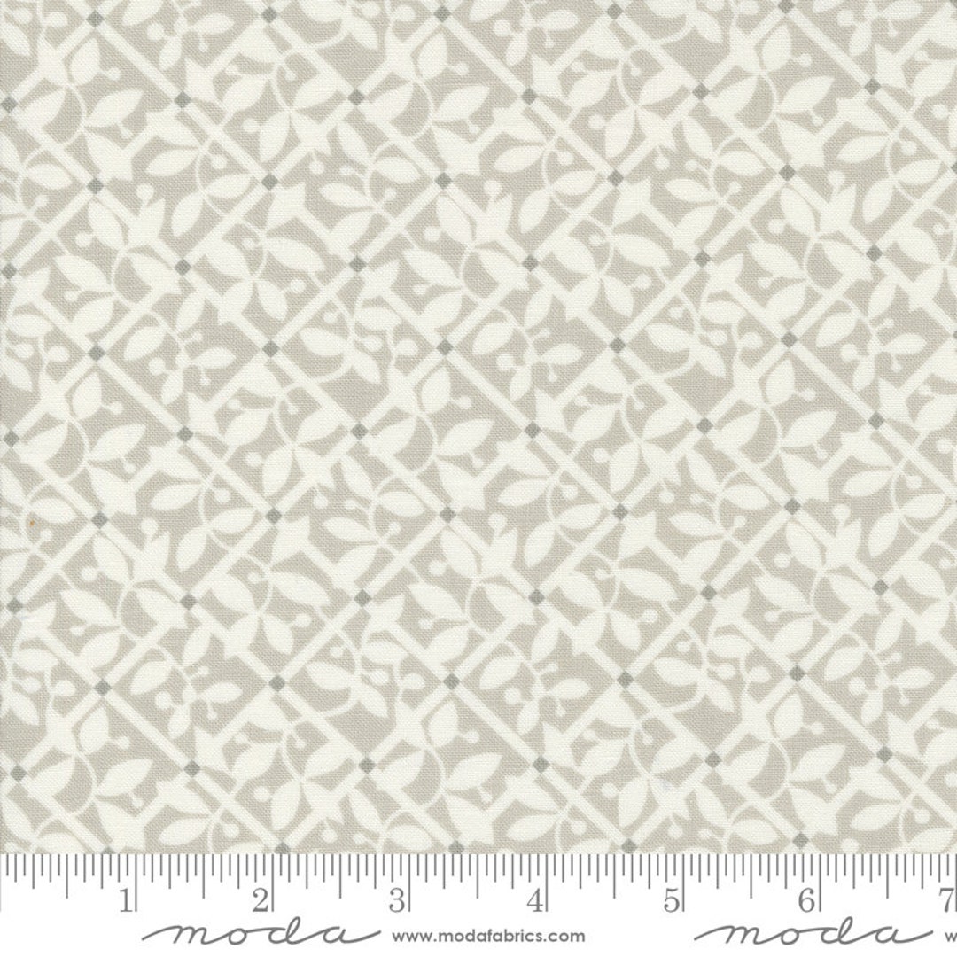 Moda Fabrics - SHORELINE - Quilt Fabric-by-the-1/2 Yard by Camille ...
