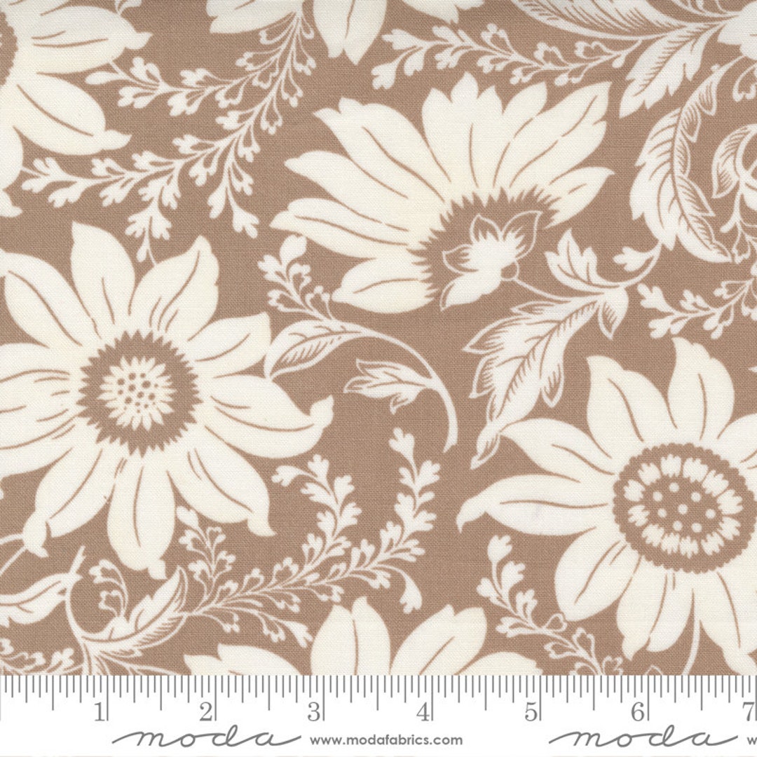 Moda Fabrics - CHRISTMAS STITCHED - Quilt Fabric-by-the-1/2 Yard by Fig ...