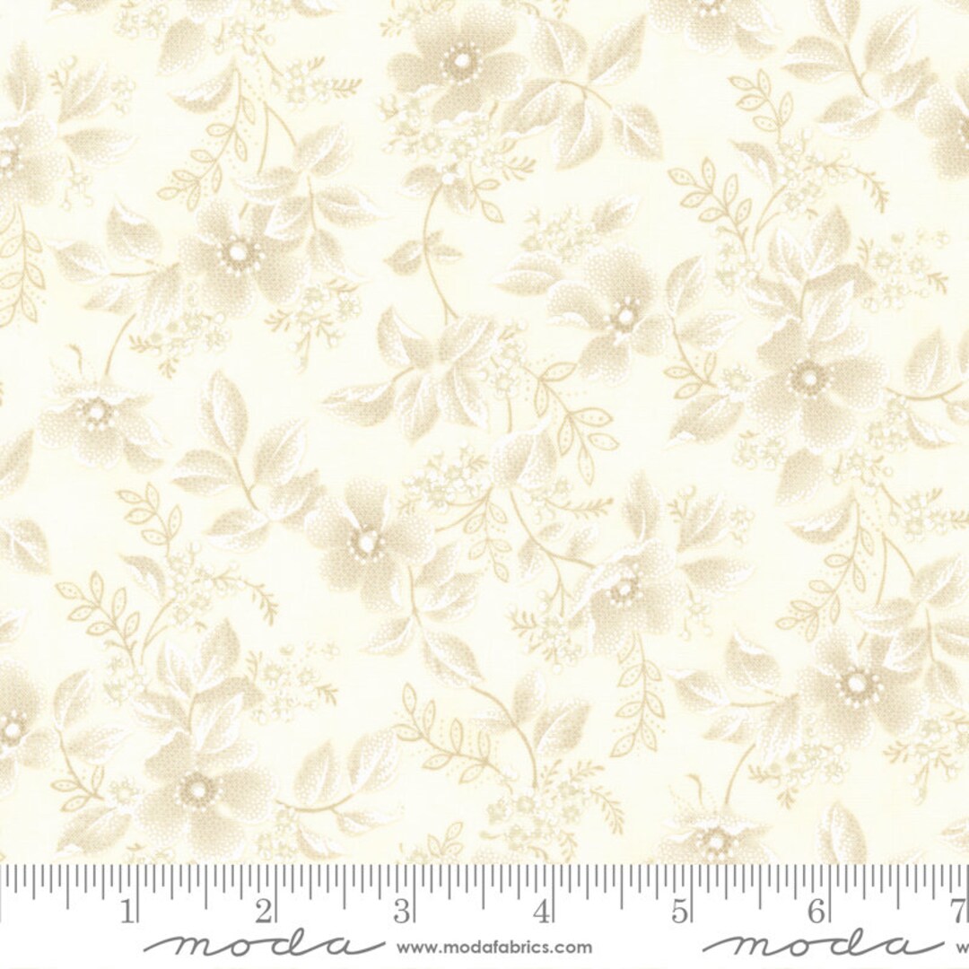 Moda CASCADE Quilt Fabric-by-the-1/2 Yard by Three Sisters 44321 11 ...