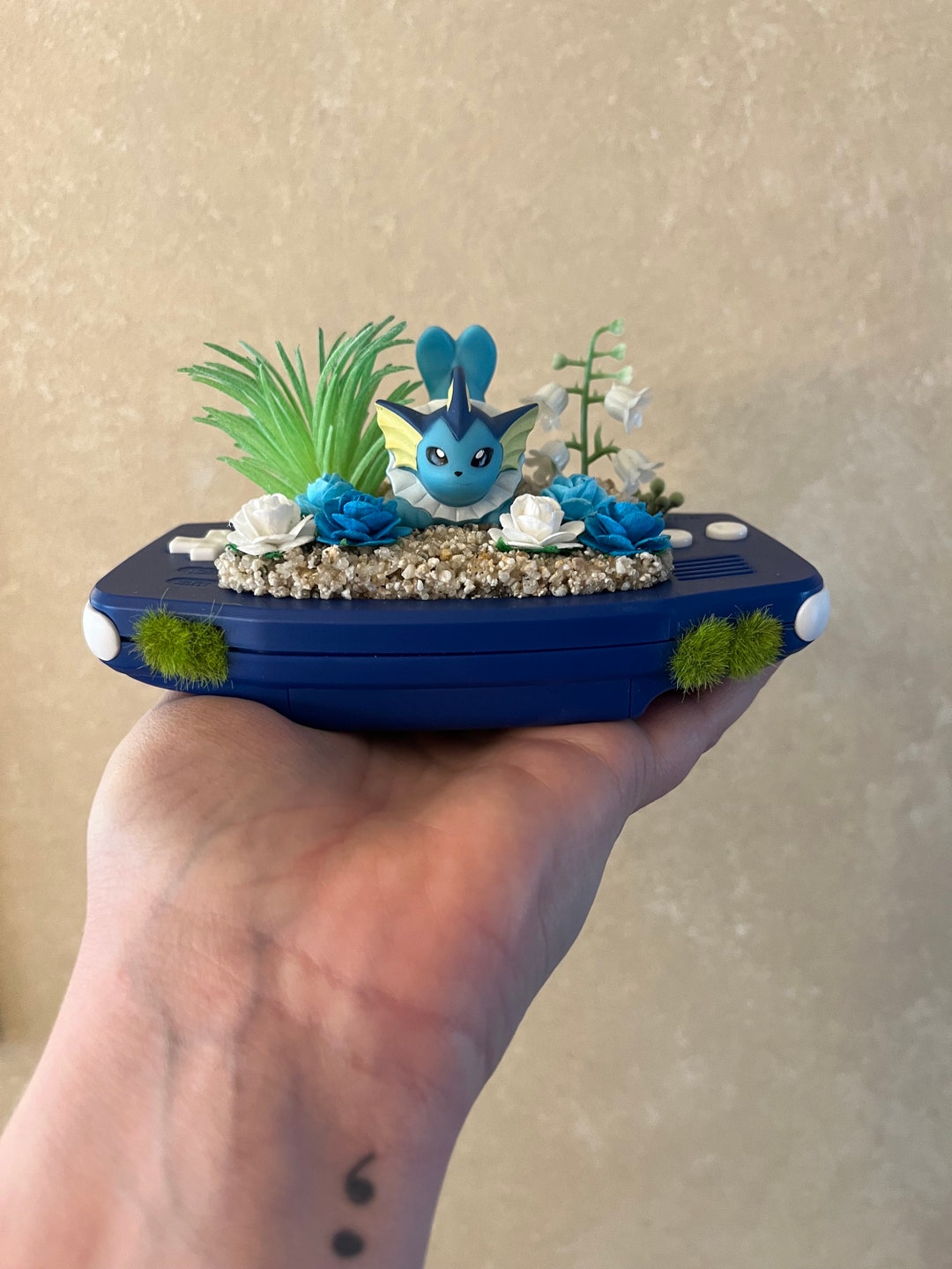Vaporeon Pokémon Gameboy Terrarium - Etsy