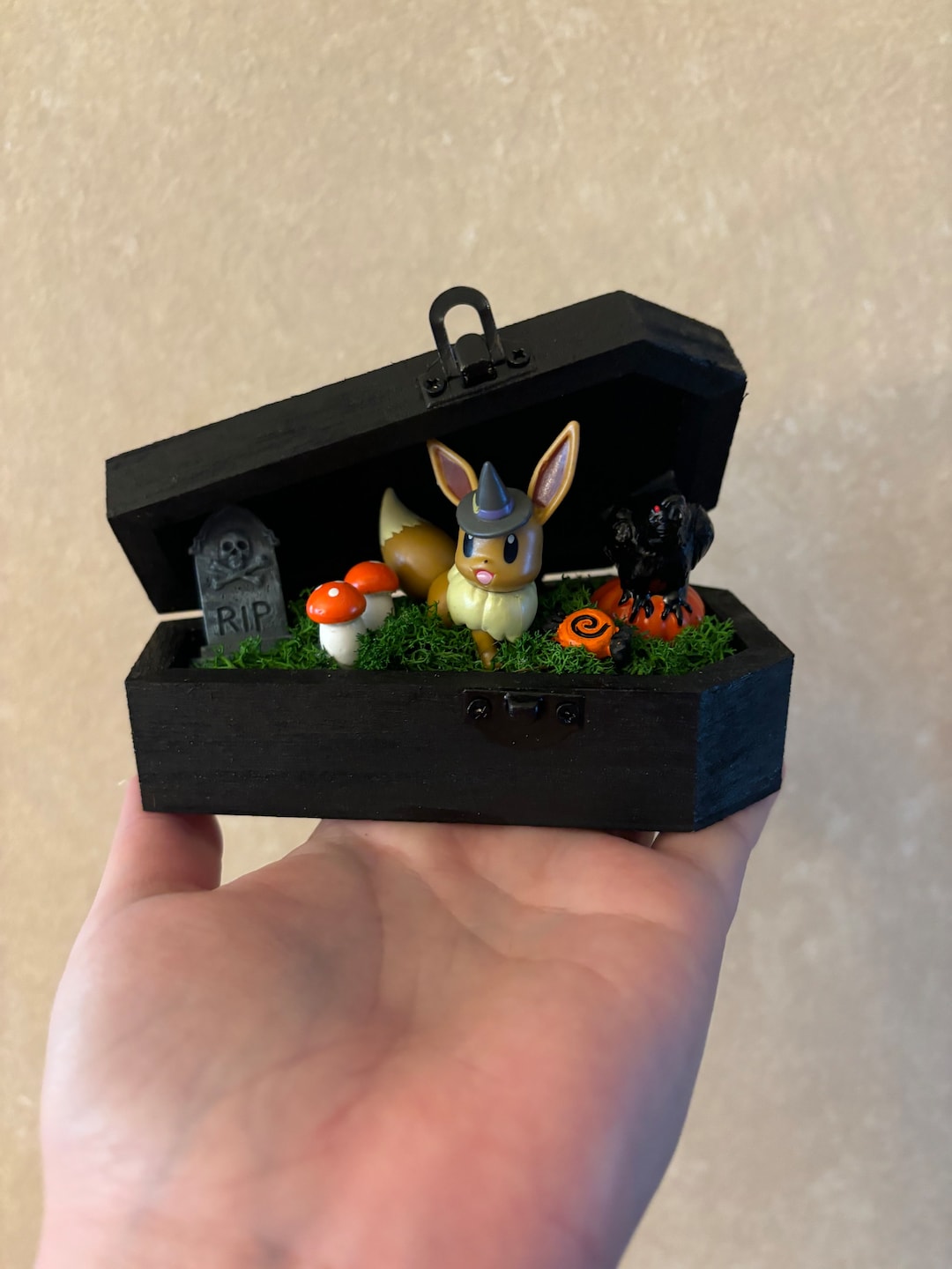 Eevee Coffin Pokémon Terrarium - Etsy