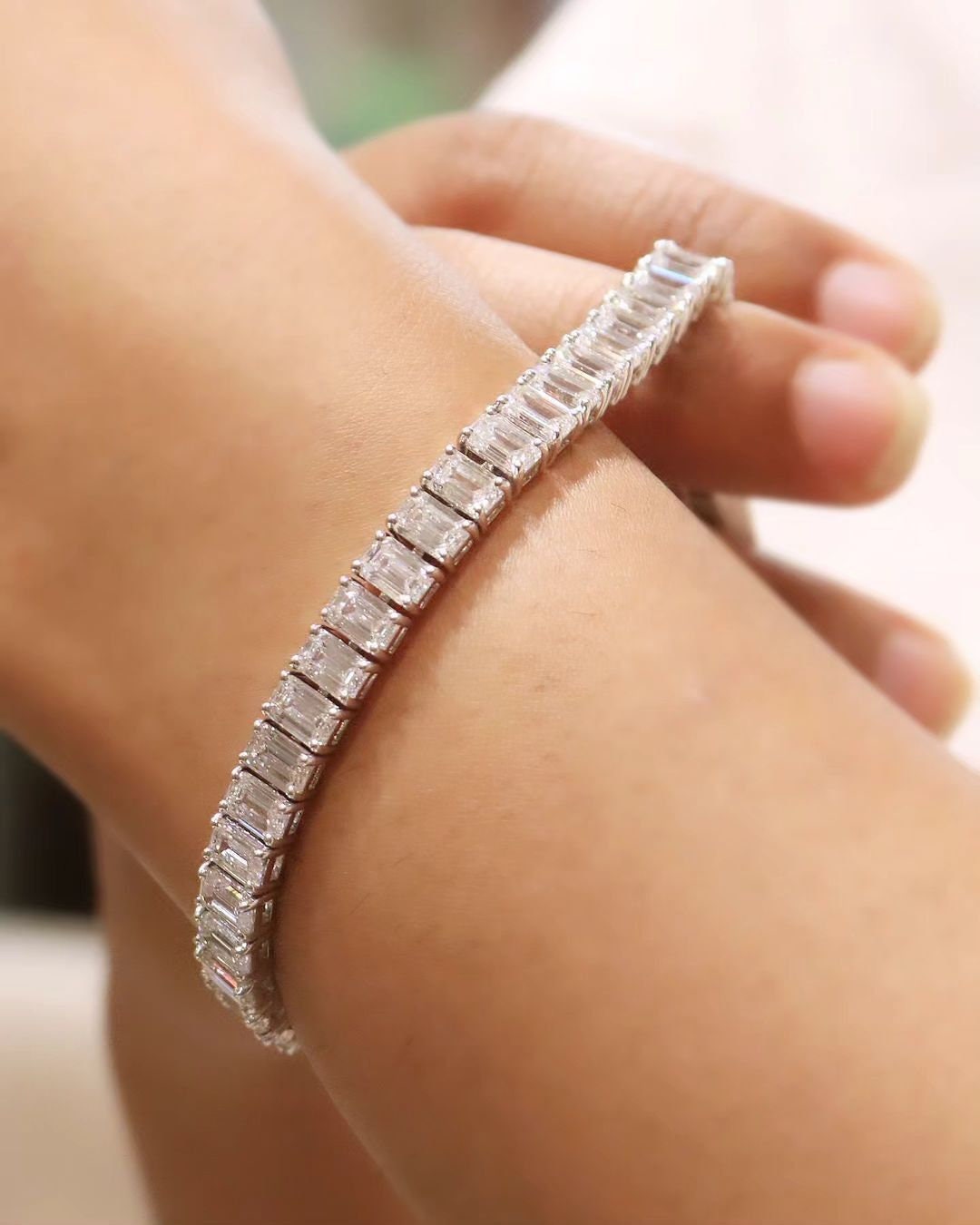 White Emerald Brilliant Cut Signity Diamond Tennis Bracelet for Women ...