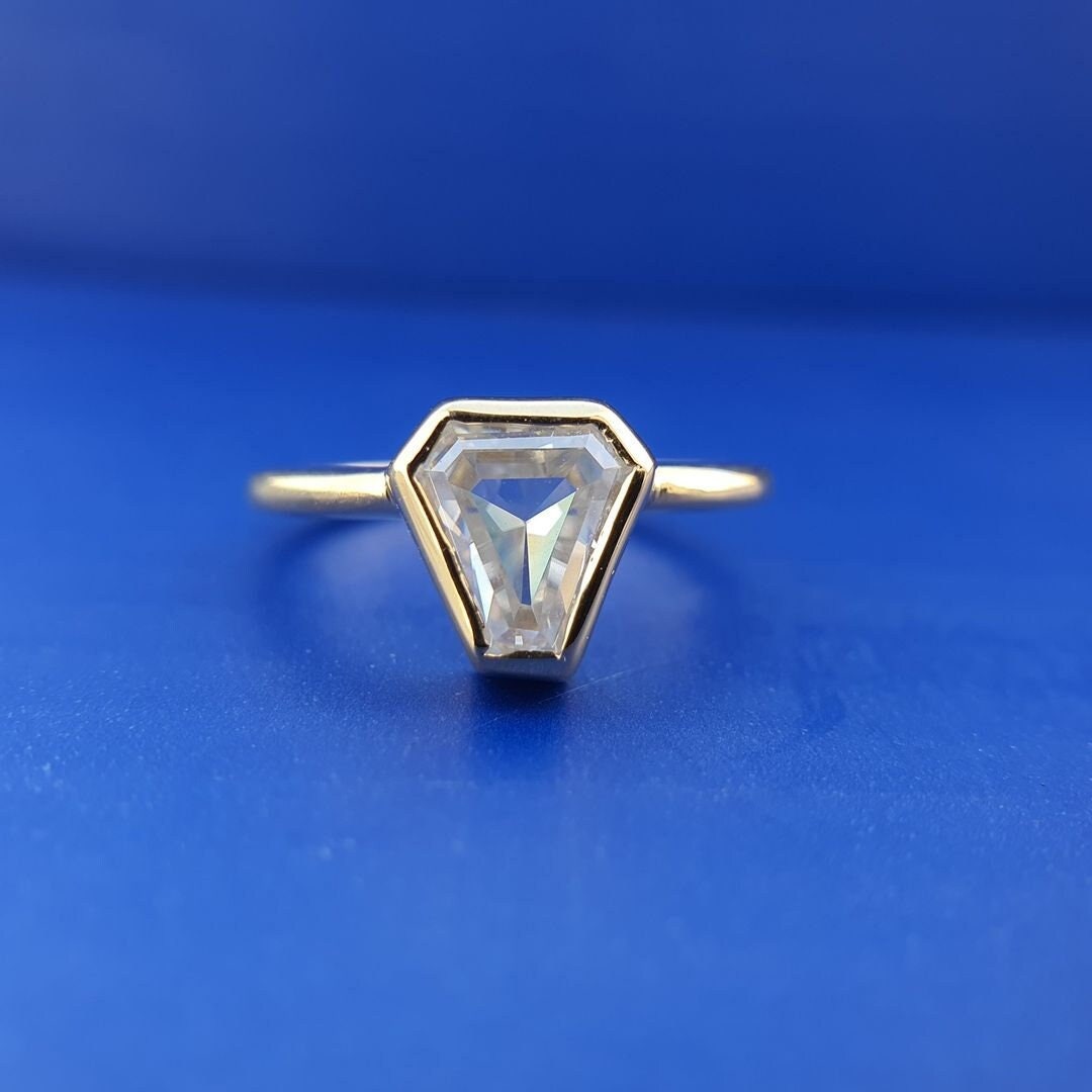 Pentagon Cut Moissanite Ring Bezel Set Birthday Gift Ring Proposal Gift ...