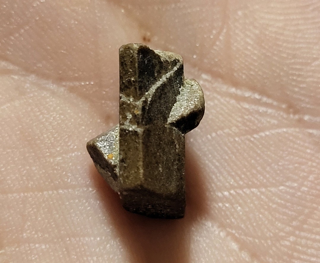 Staurolite Crystal Twins / Fairy Cross Stone / 4 to 6 Included / 10 ...