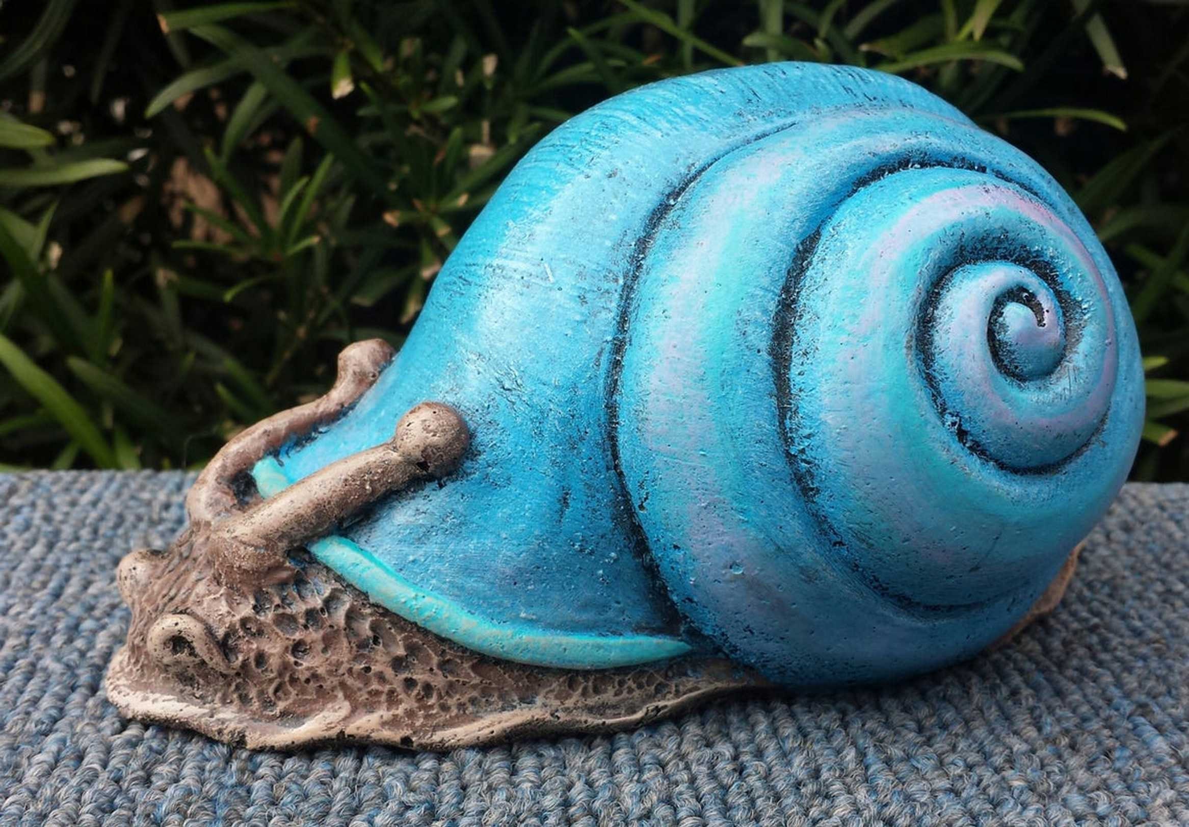 Blue Snail Garden Statue - Etsy
