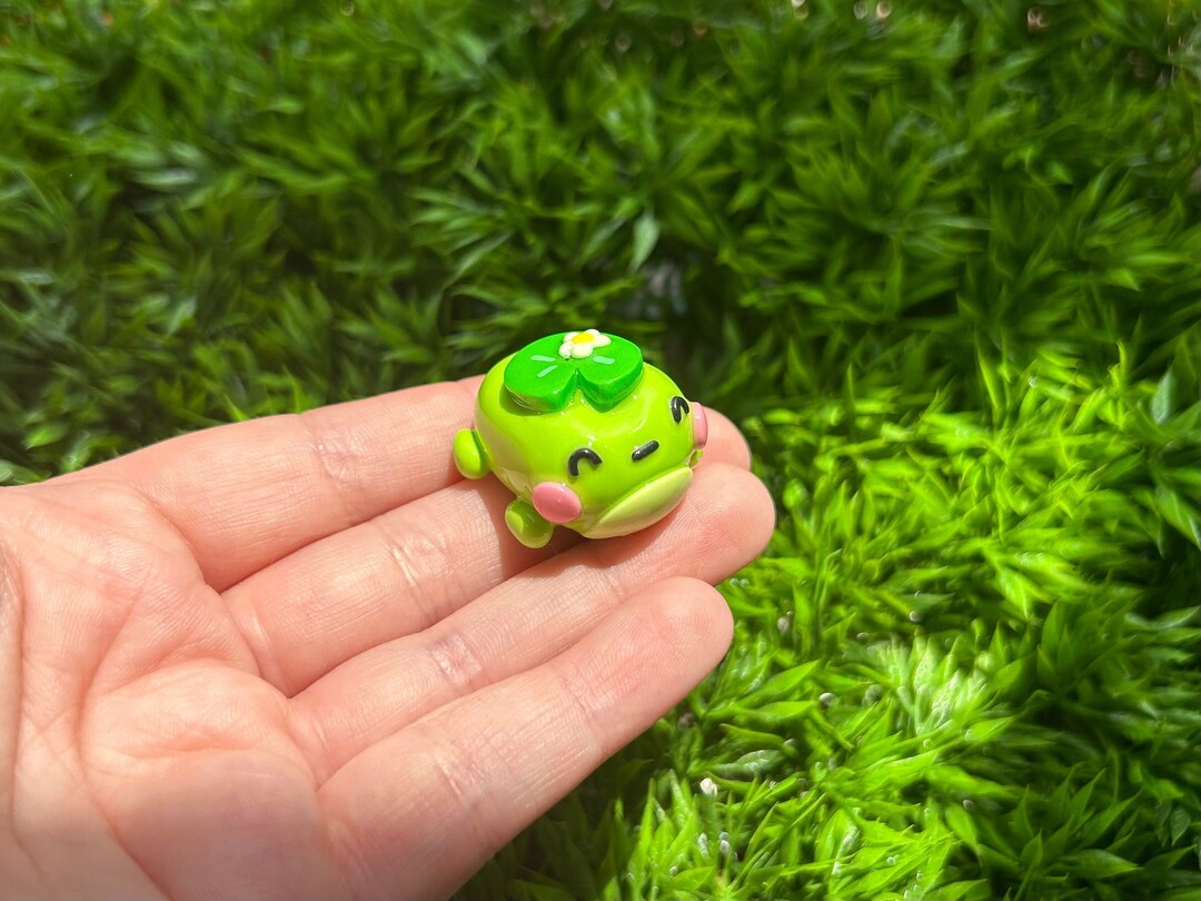 Froggy Desk Friend Happy Smiley Frog Figurine With Lilypad Flower Hat ...