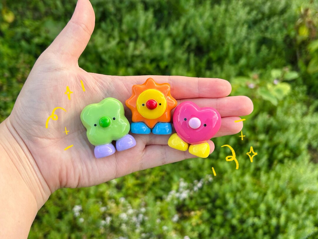 Silly Stompz Desk Friend Clay Figurine - Lovely Heart, Lucky Four Leaf ...