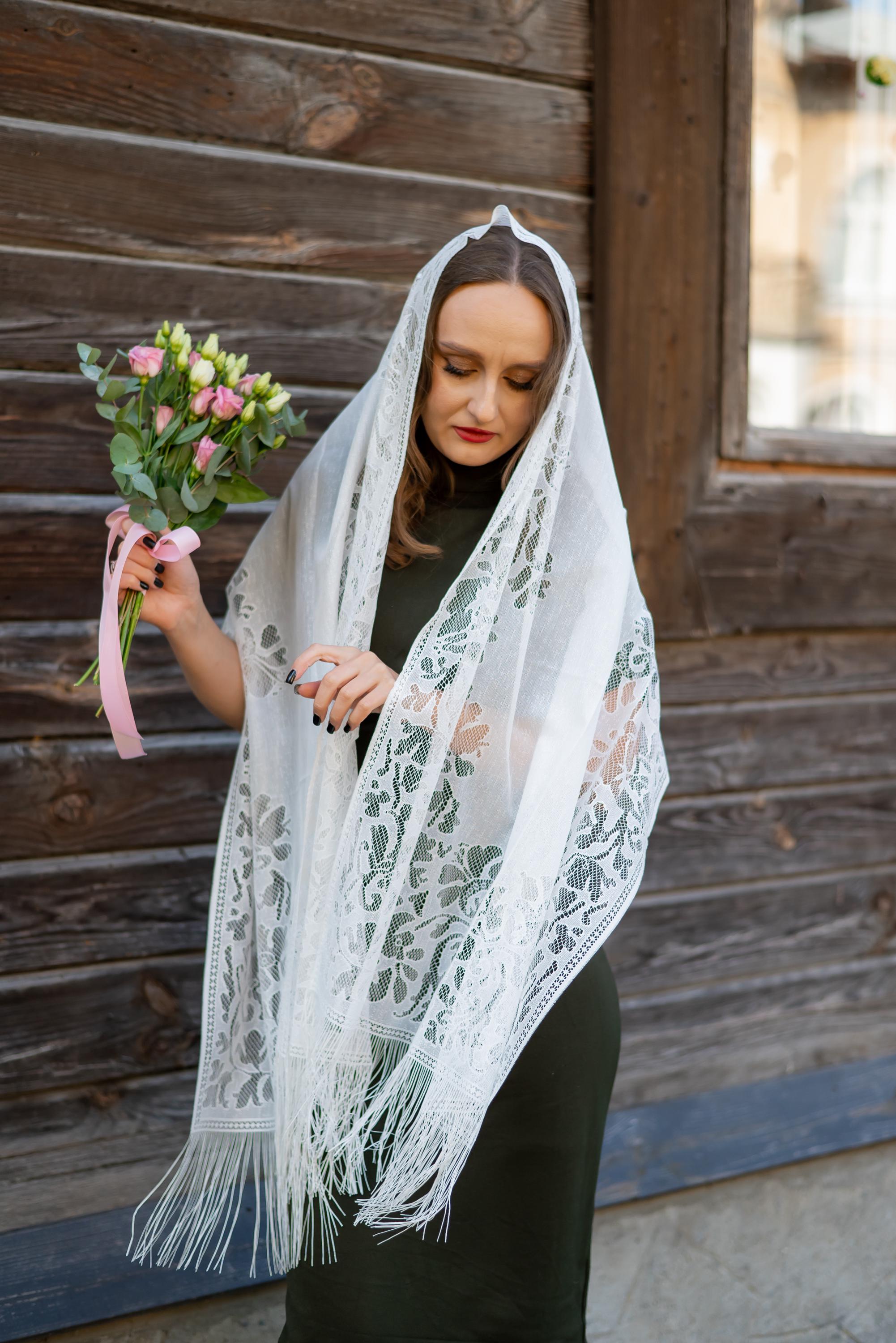 Elegant White Lace Shawl With Fringe, Lightweight Floral Patterned Wrap ...