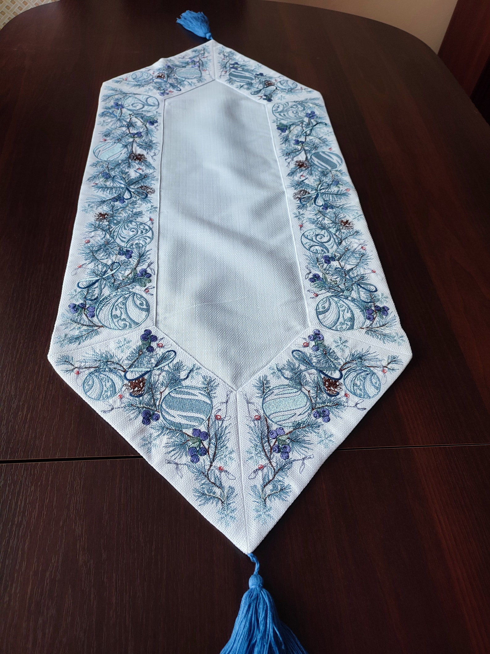 Christmas Embroidered Napkins, Blue Winter Design, Christmas White ...