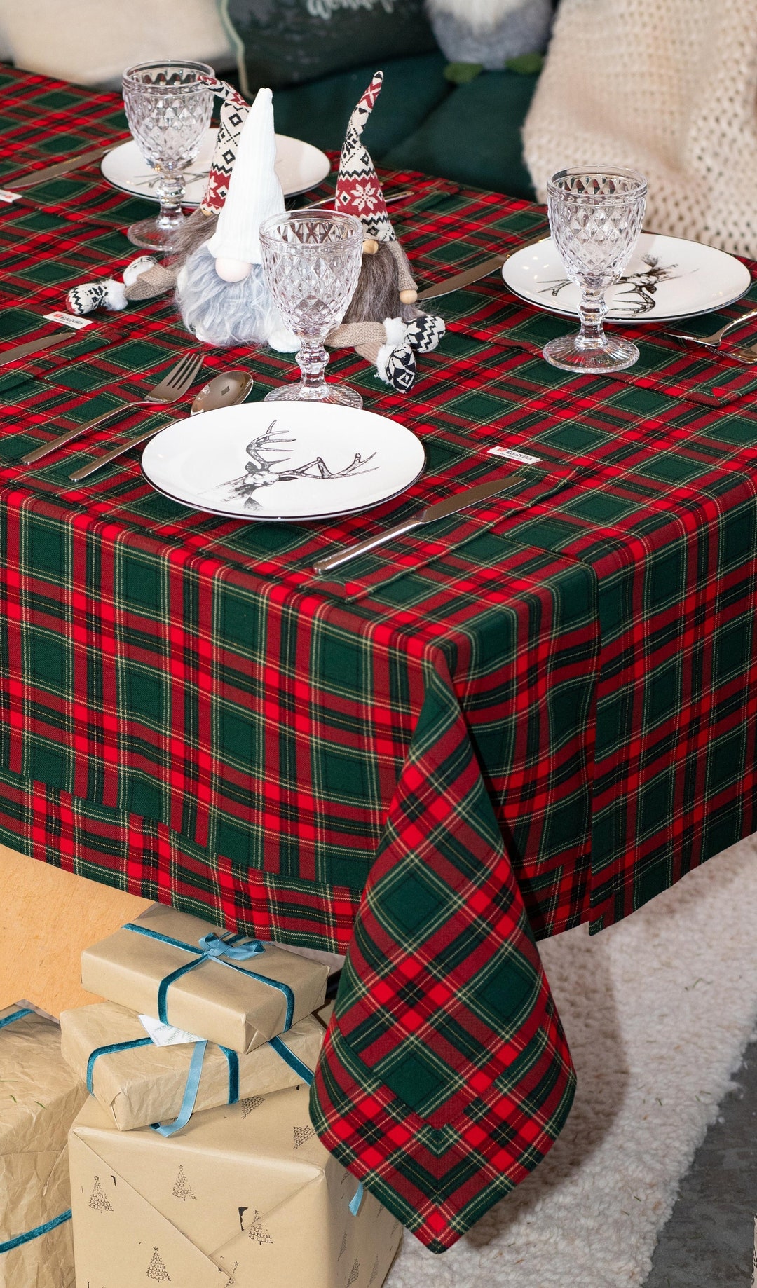 Traditional Tartan Tablecloth, Square Christmas Tablecloth, Festive ...