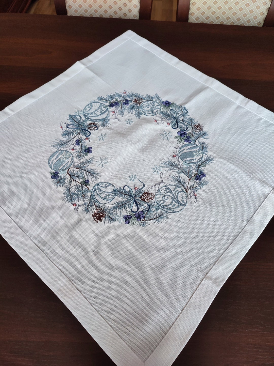 Embroidered Christmas Table Centerpiece With Pine Cones Berries and ...
