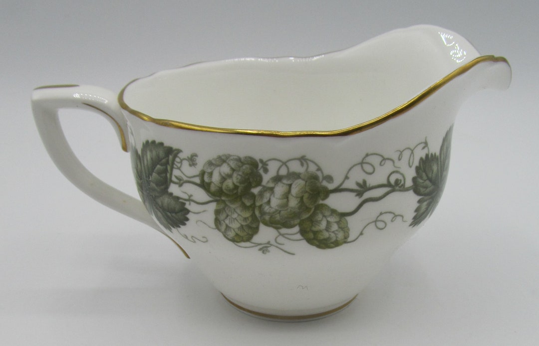 Royal Worcester the Worcester Hop Mathon 1/2 Pint Milk Jug - Etsy