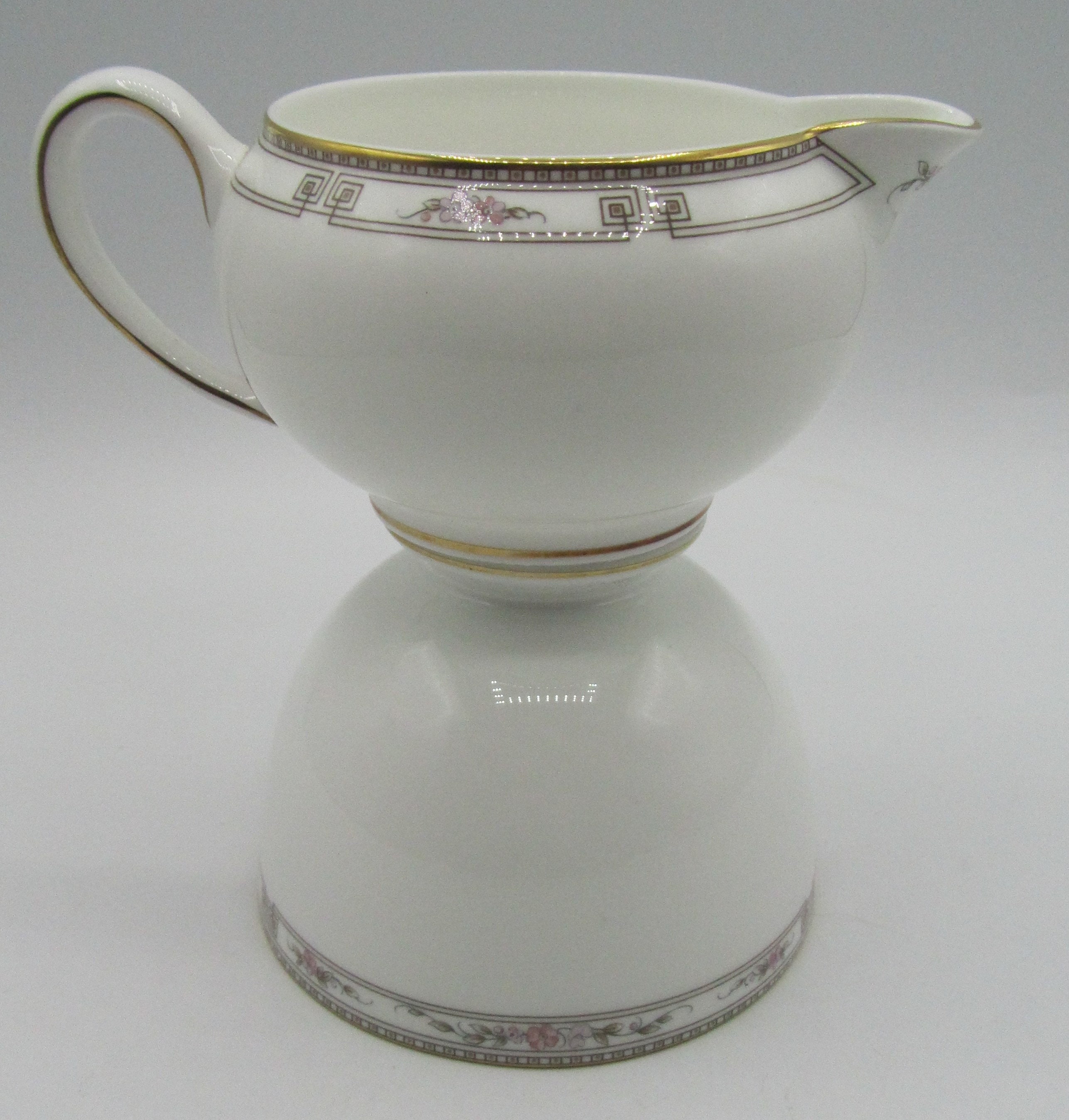 Wedgwood Colchester 1/3 Pint Squat Milk Jug - Etsy UK