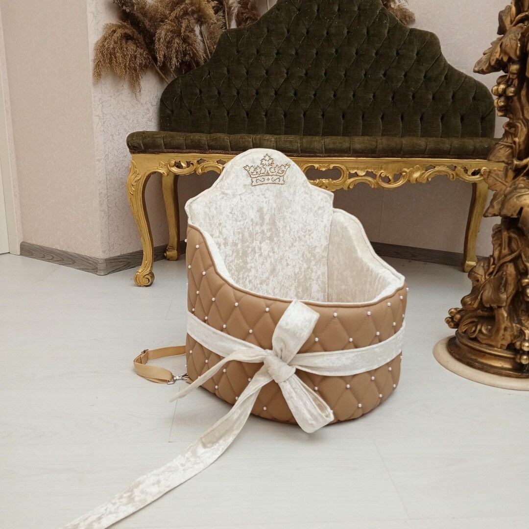 Luxury Dog Car Seat – Pearl Quilted Faux Leather and Velvet Throne ...