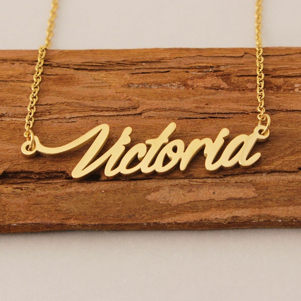 Victoria Name Necklace - Etsy