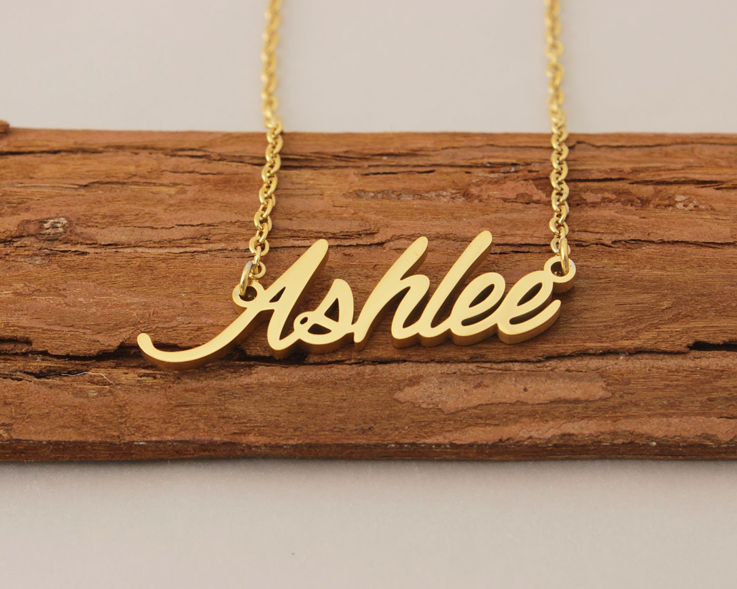 Cursive Name Ashlee