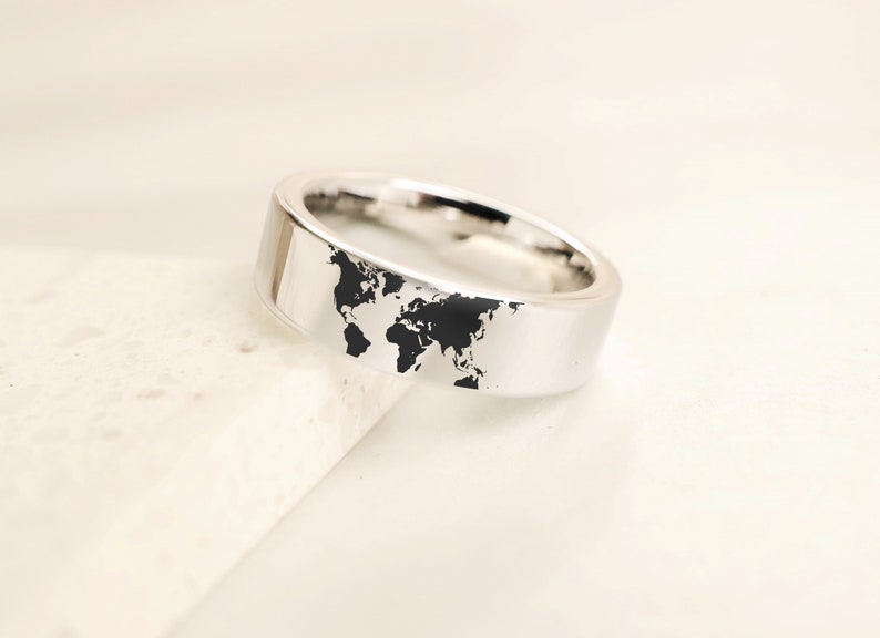 World Map Wedding Band Traveler Engagement Ring Adventure - Etsy