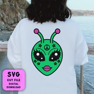 Alien Babe SVG + PNG File • Multi-layer - Etsy