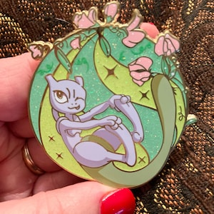 HUEY a Mew and Mewtwo Enamel Pin by TC-96 - Etsy