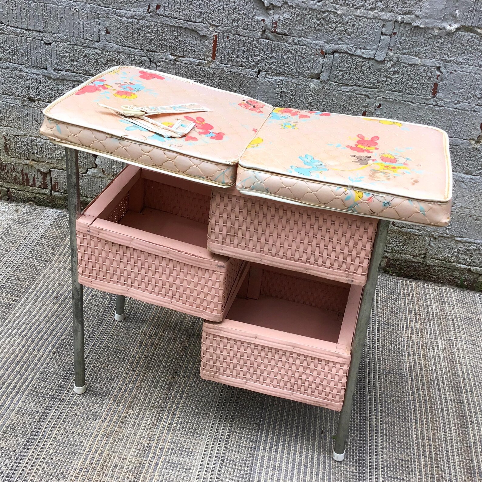 Vintage Pink Doll Changing Table, the Berry Twins / Badger Basket Co ...