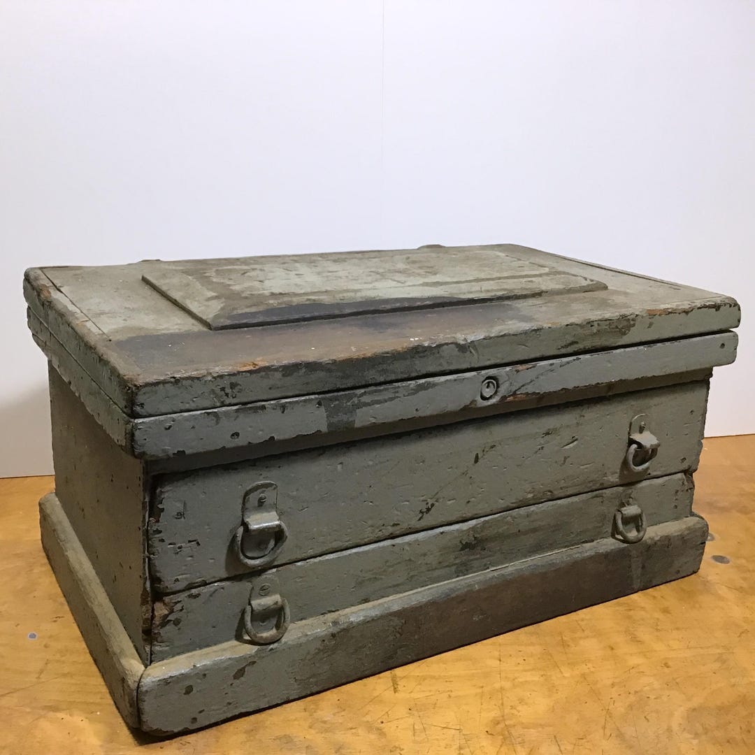 Antique/vintage Wooden Tool Box - Painted Wood Tool Chest W/ Divided ...