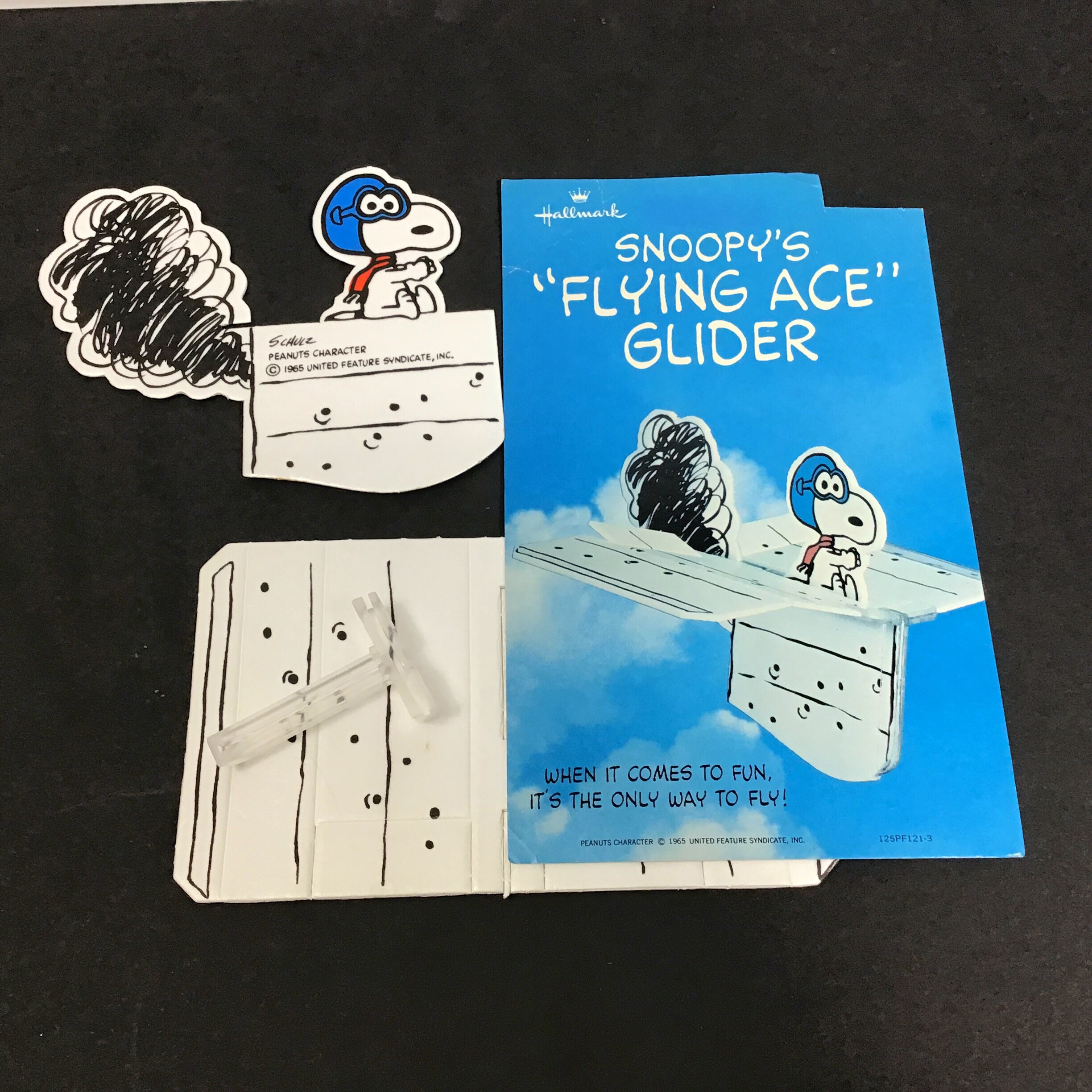 Vintage Snoopy's Flying Ace Glider Toy 1965 Hallmark Peanuts Snoopy Red ...