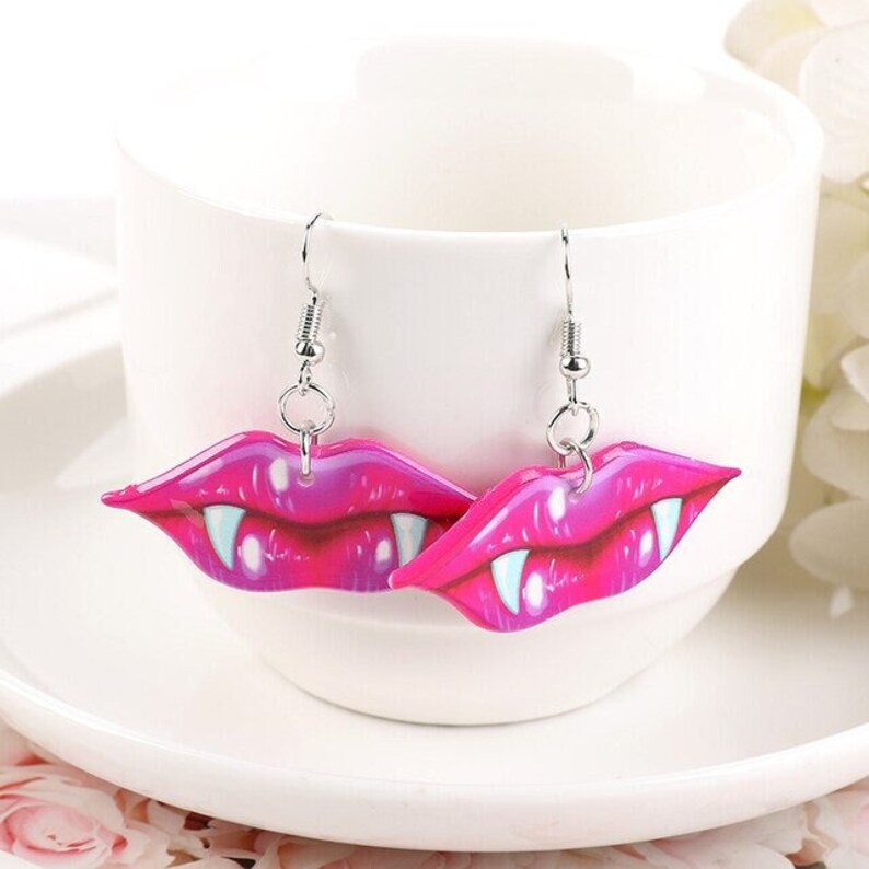 Pretty Pink Vampire Fang Earrings, Creepy Cute Kawaii Vampire Lips ...