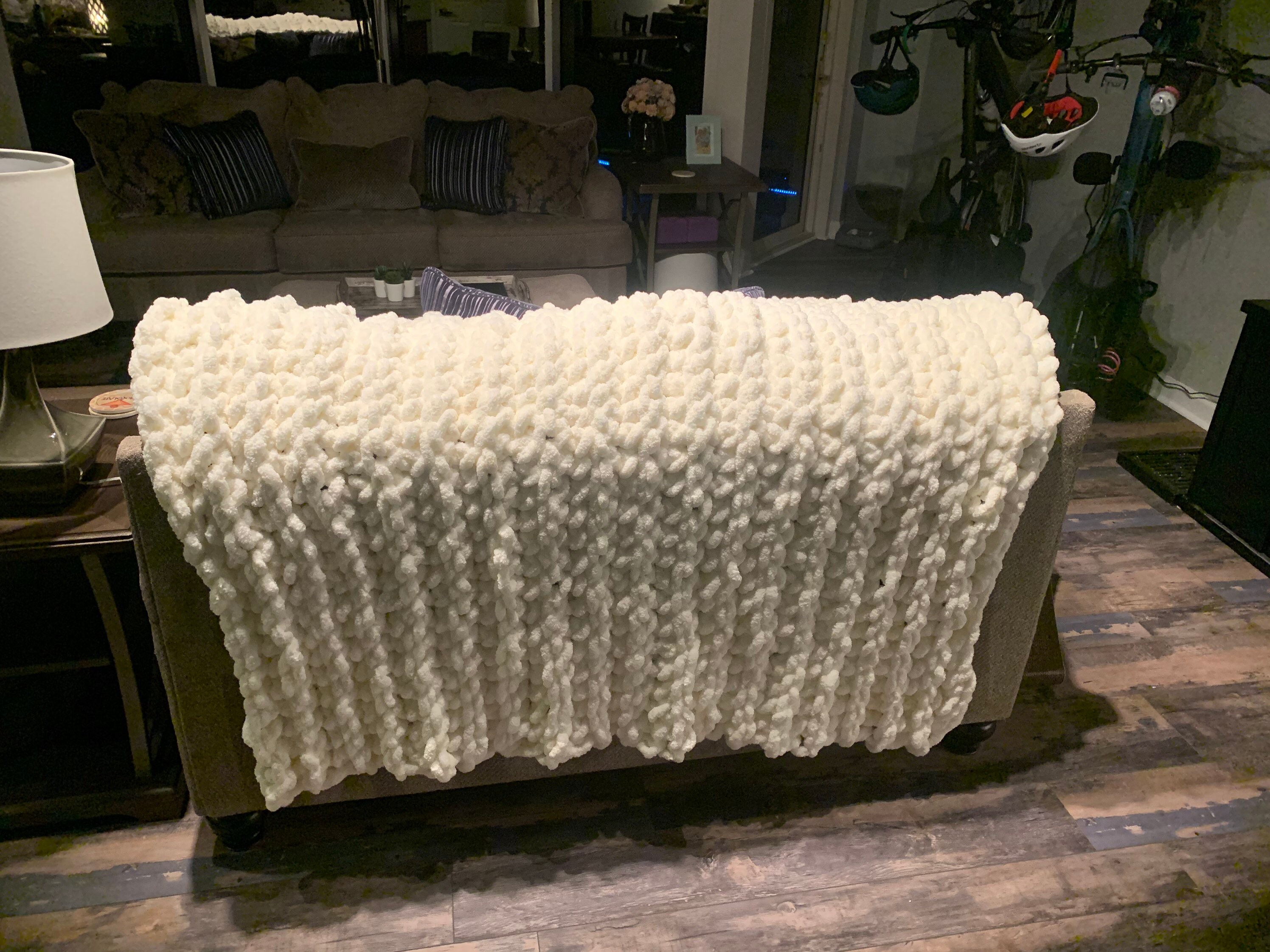 Chenille Cream Chunky Arm Crochet Blanket 45 X 55 - Etsy Norway