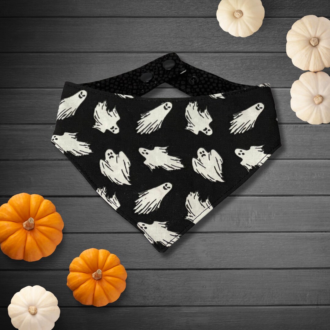 Glow in the Dark Ghost Dog Bandana, Halloween Pet Scarf, Black Snap on ...