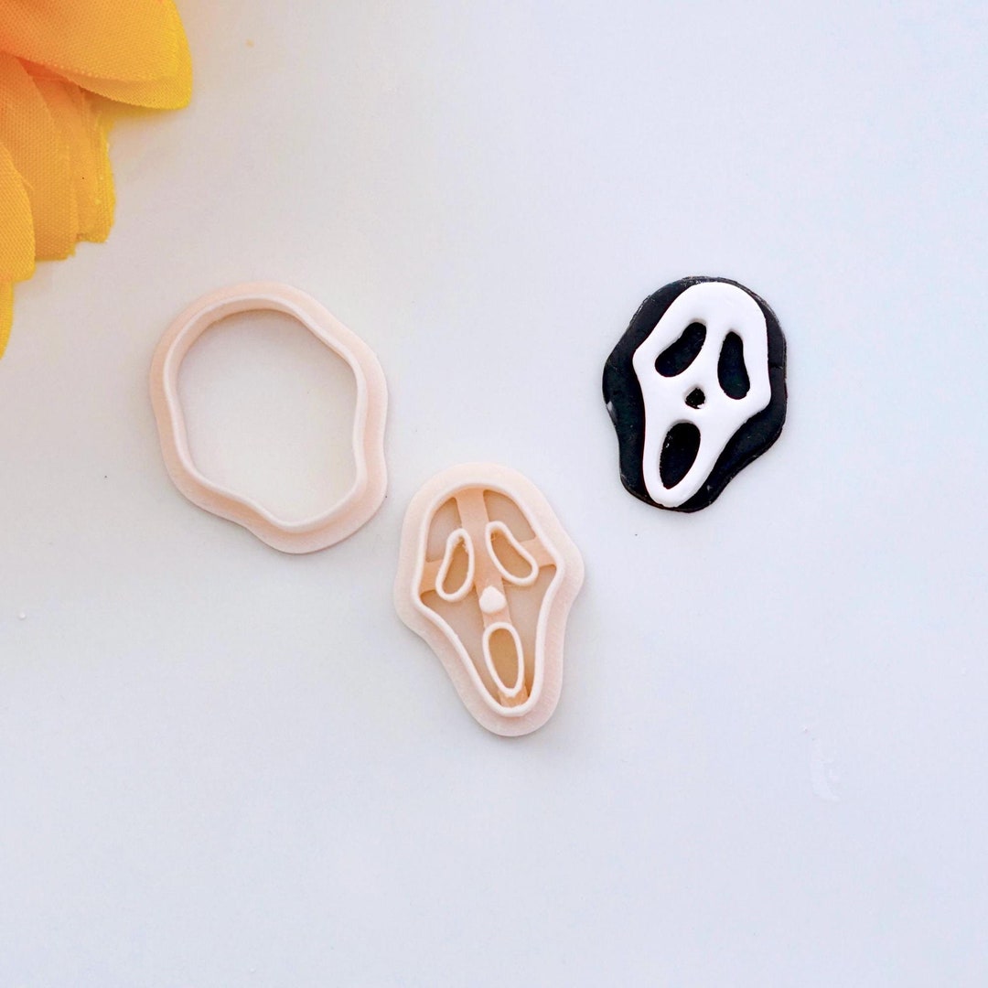 Scream Cutter Set 2 Pieces Embossed Clay Cutters Halloween Autumn ...