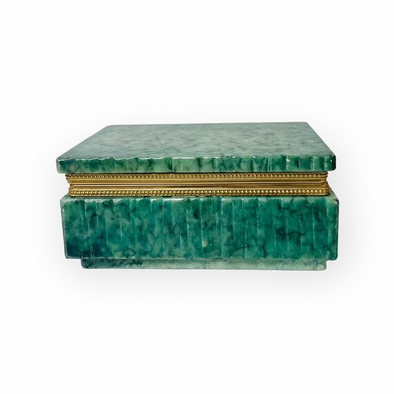 Italian Vintage Alabaster Treasure Box. Jewelry Treas… - Gem