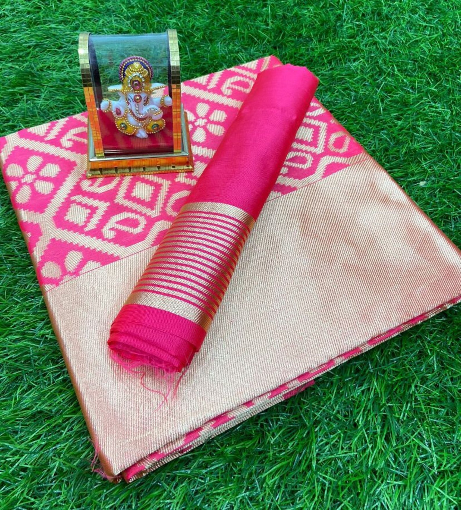 Light on Your Skin Royal Look Saree Soft Silk Sari for Women - Etsy