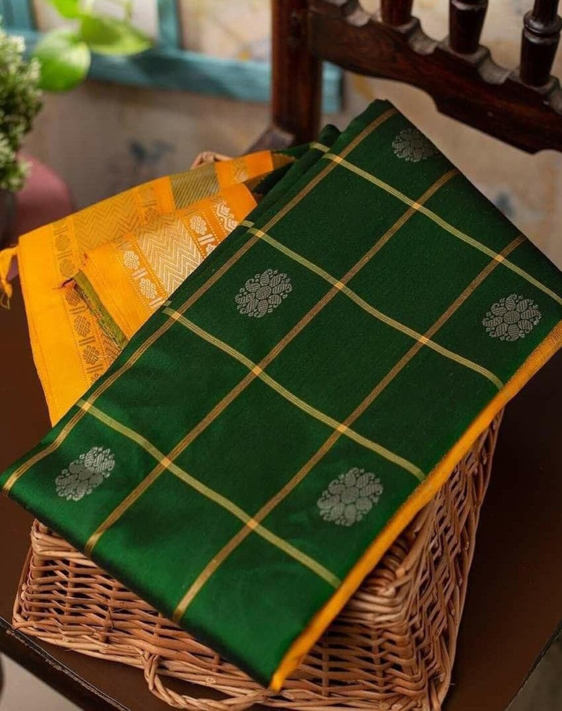 Beautiful Design Green Soft Silk Checks Saree Beautiful Gold | Etsy