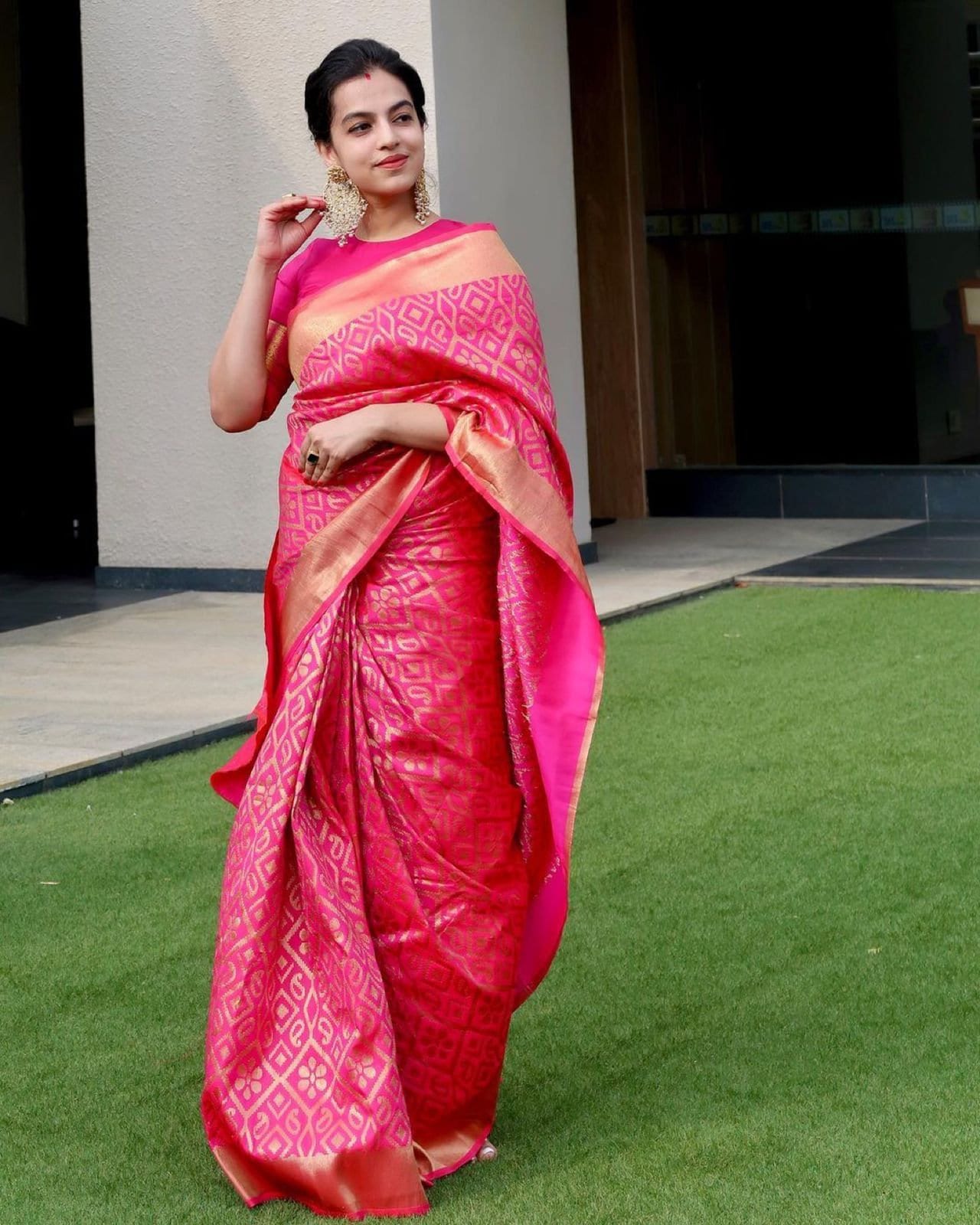 Light on Your Skin Royal Look Saree Soft Silk Sari for Women | Etsy