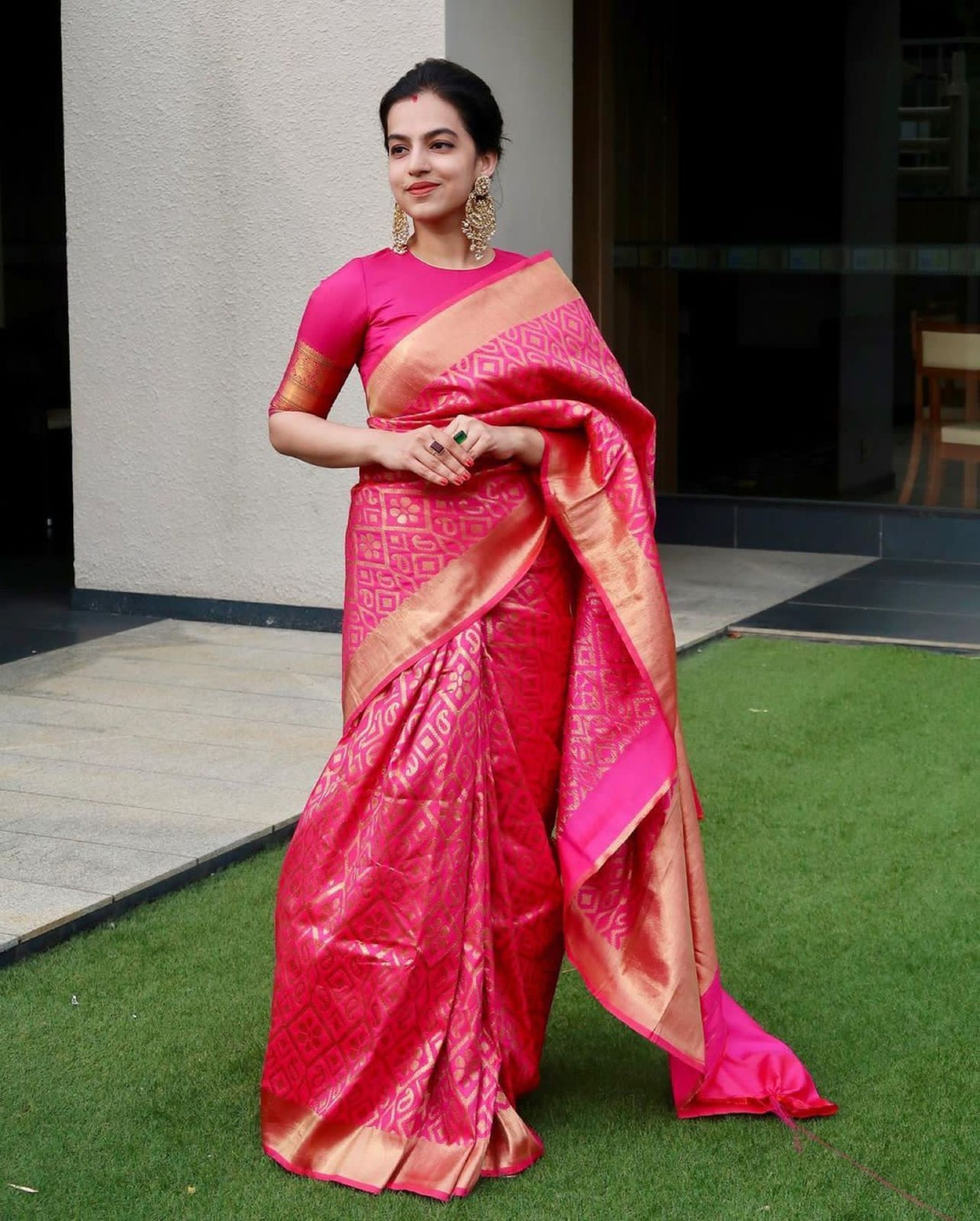 Light on Your Skin Royal Look Saree Soft Silk Sari for Women - Etsy