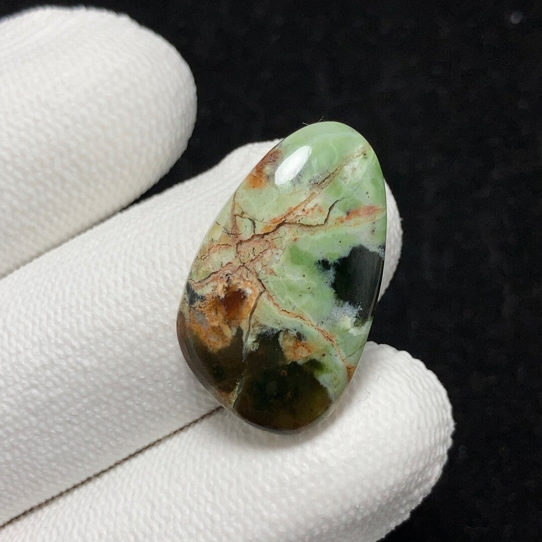 Natural Chrome Diopsite, Freeform Cabochon, 25x15x5 MM, 14 CTS ...
